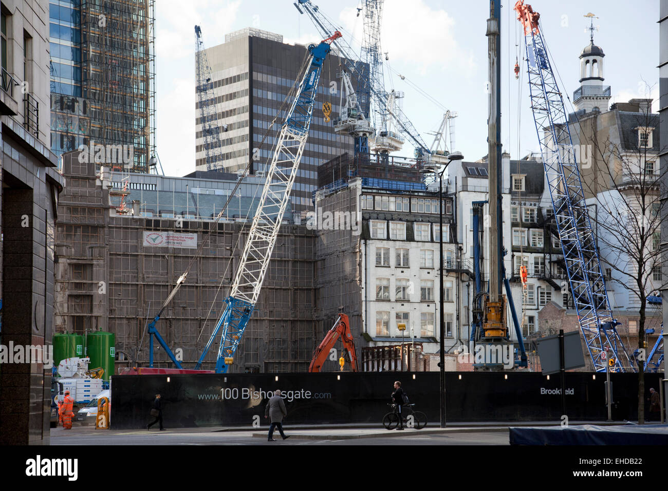 100 bishopsgate hi-res stock photography and images - Alamy