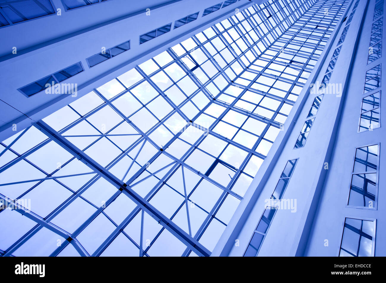 Open geometric structure hi-res stock photography and images - Alamy