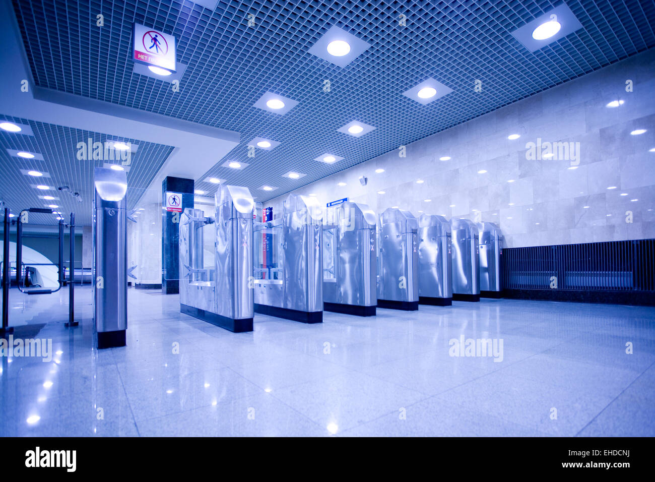 Subway turnstile hi-res stock photography and images - Alamy