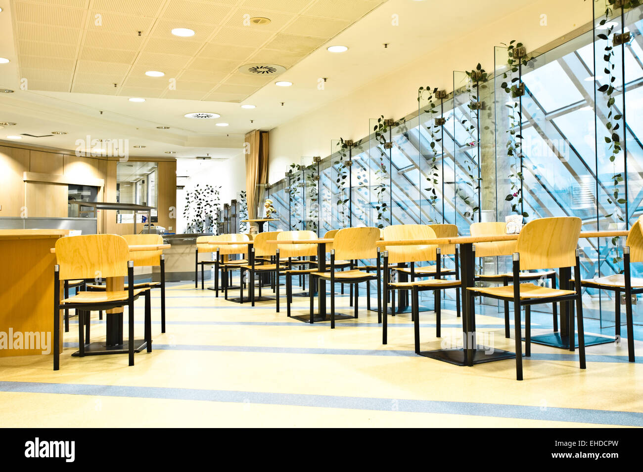 Mensa tables hi-res stock photography and images - Alamy