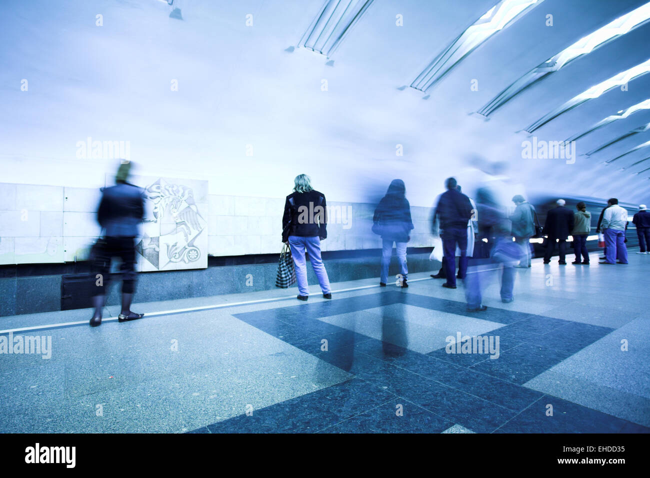 Crowd in subway hi-res stock photography and images - Alamy