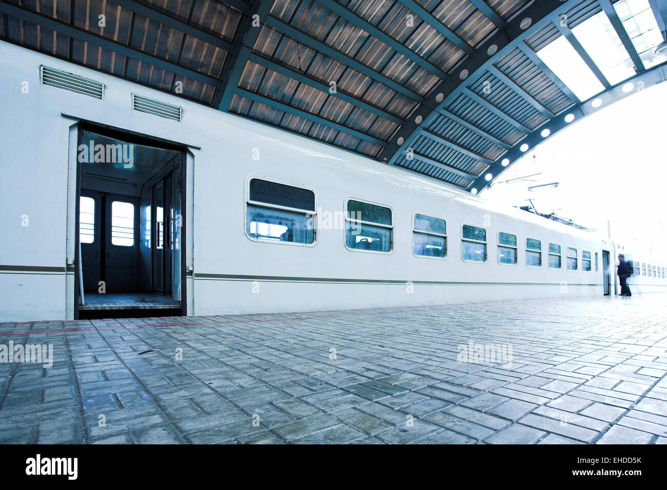 train stay on wet platform in subway Stock Photo - Alamy