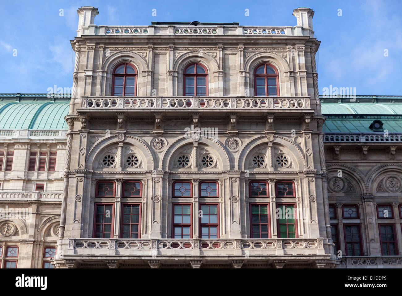 Staatsoper - Vienna State Opera building exterior Stock Photo - Alamy