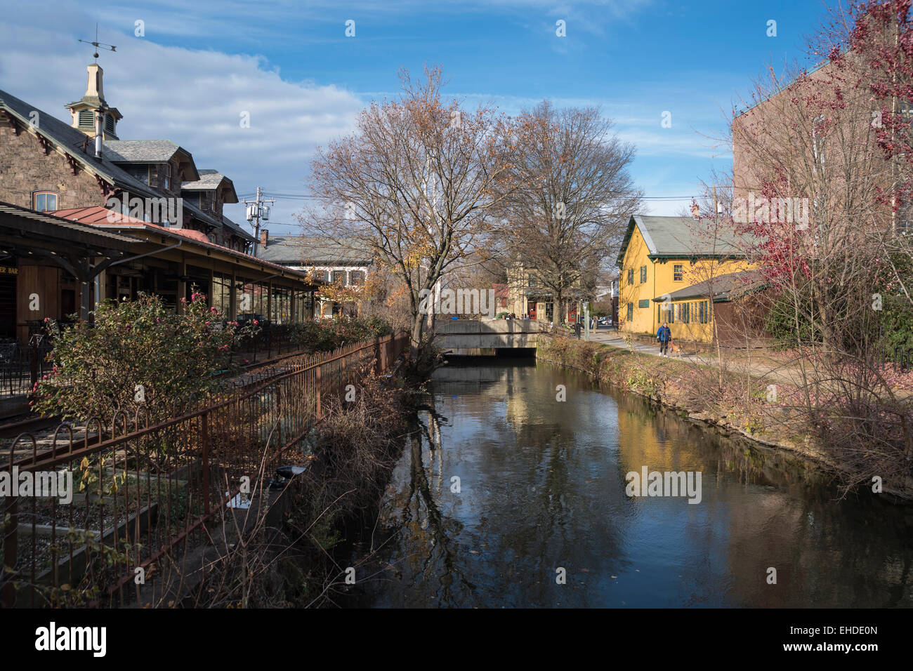 The Delaware & Raritan Canal and towpath north of Bridge Station in ...