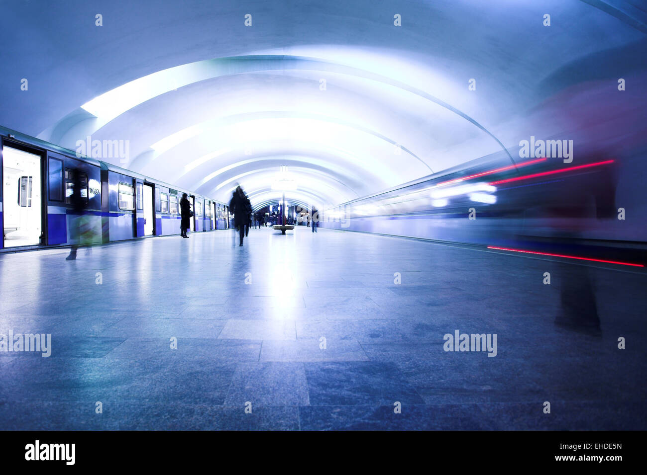Undeground perspective hi-res stock photography and images - Alamy