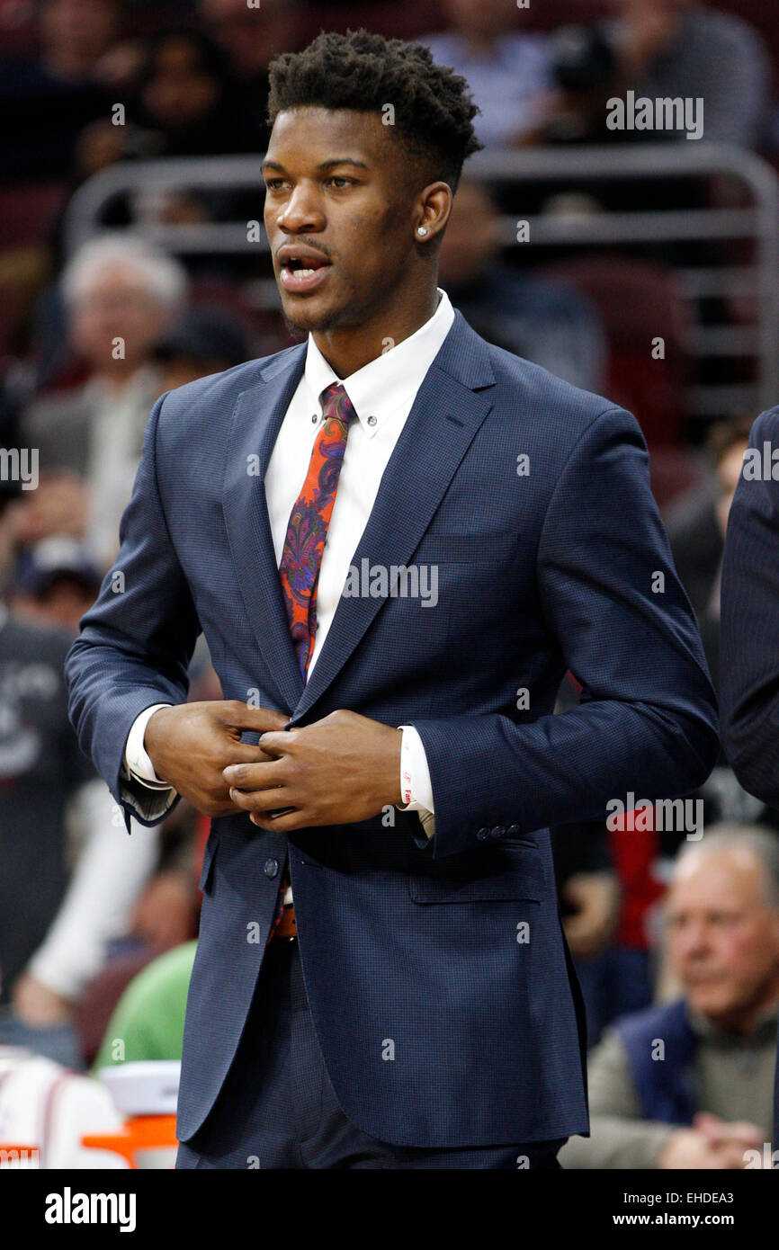 Overtime. 11th Mar, 2015. Chicago Bulls guard Jimmy Butler (21) looks ...