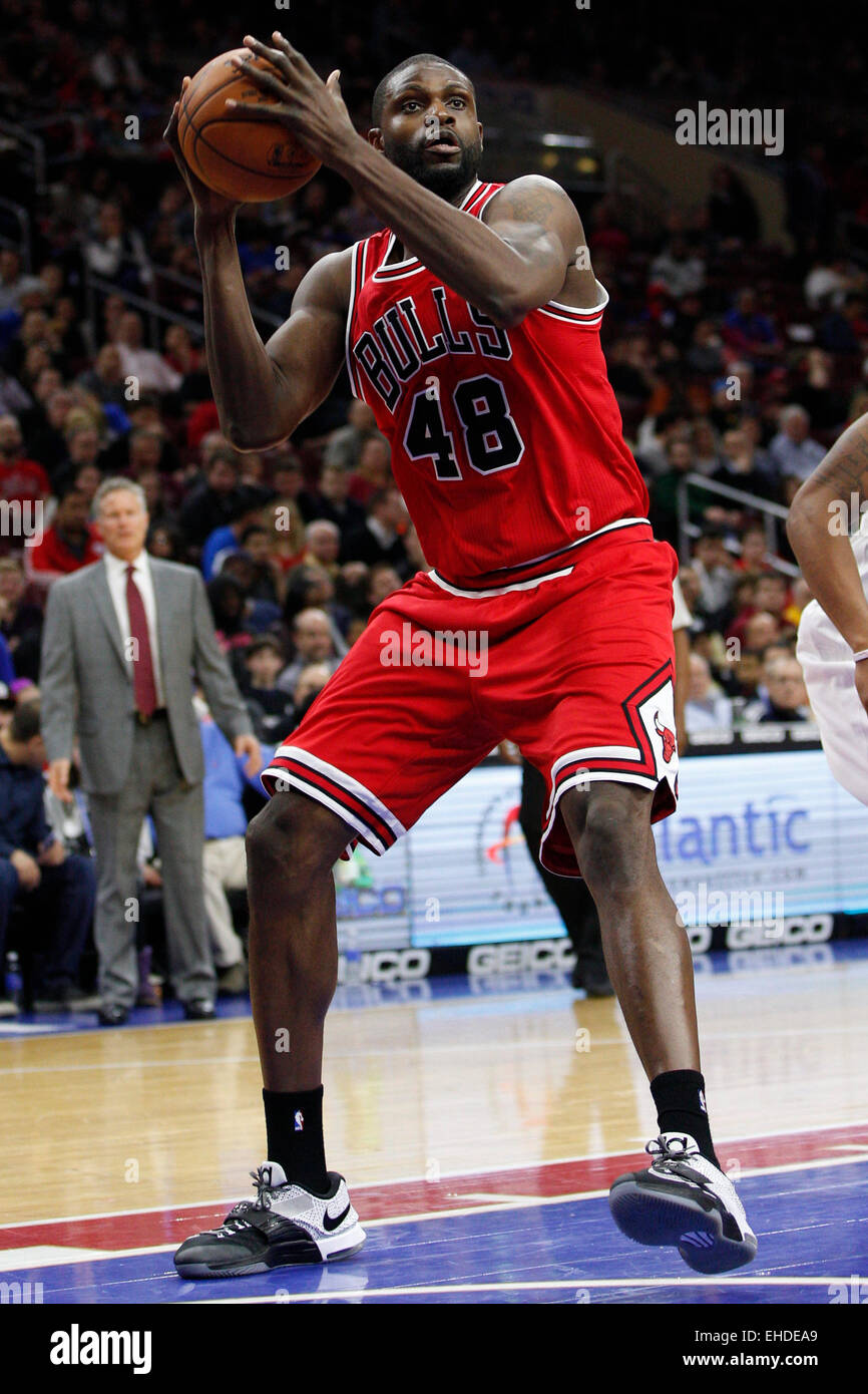 Overtime. 11th Mar, 2015. Chicago Bulls center Nazr Mohammed (48) in ...