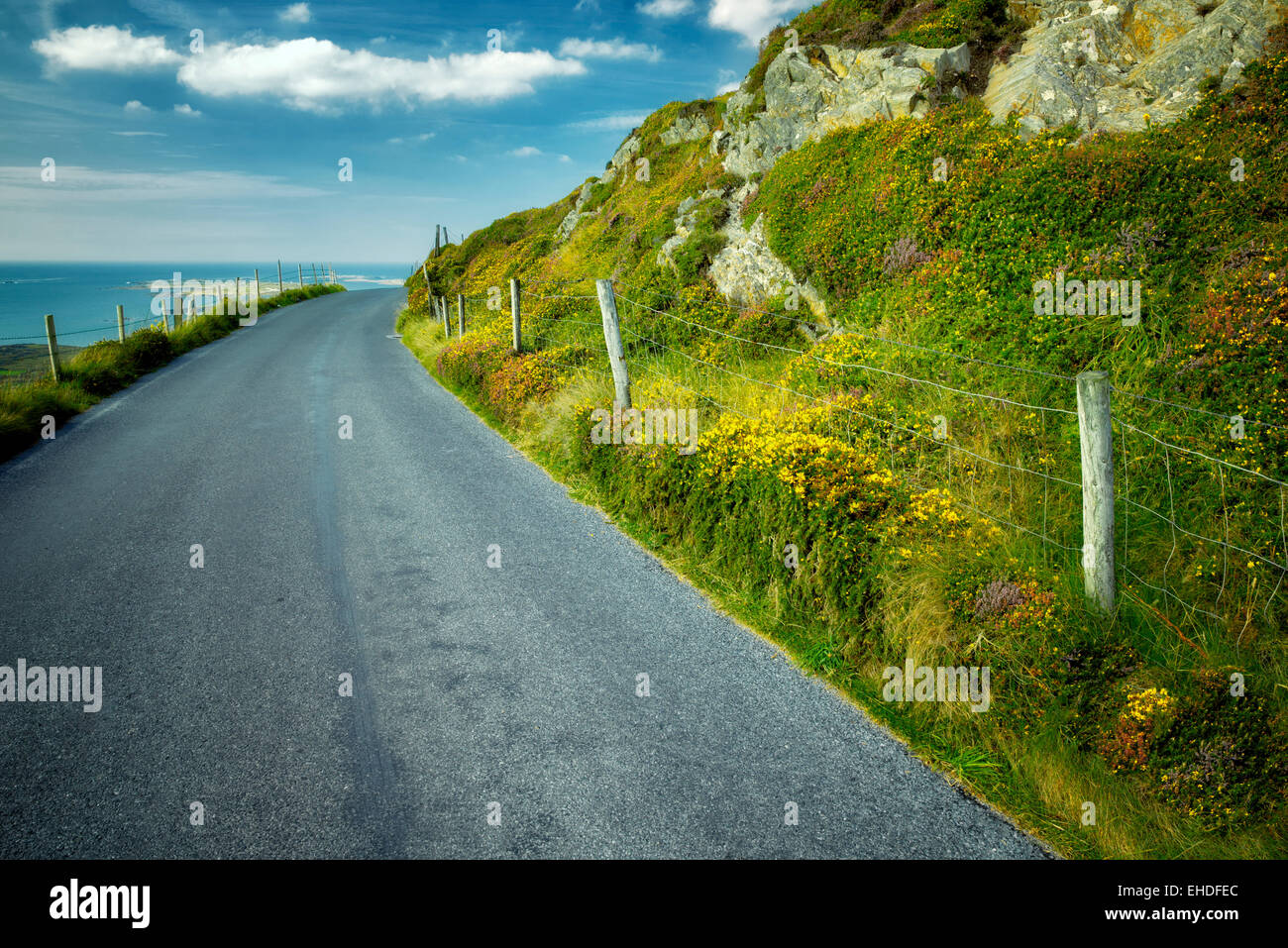Sky road clifden hi-res stock photography and images - Alamy