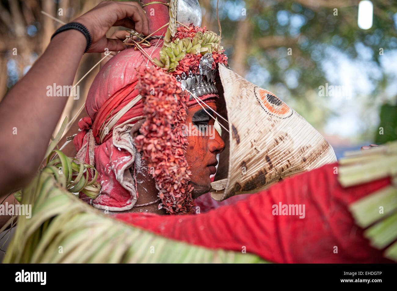 Theyyam Dancer Portrait Stock Photo - Alamy