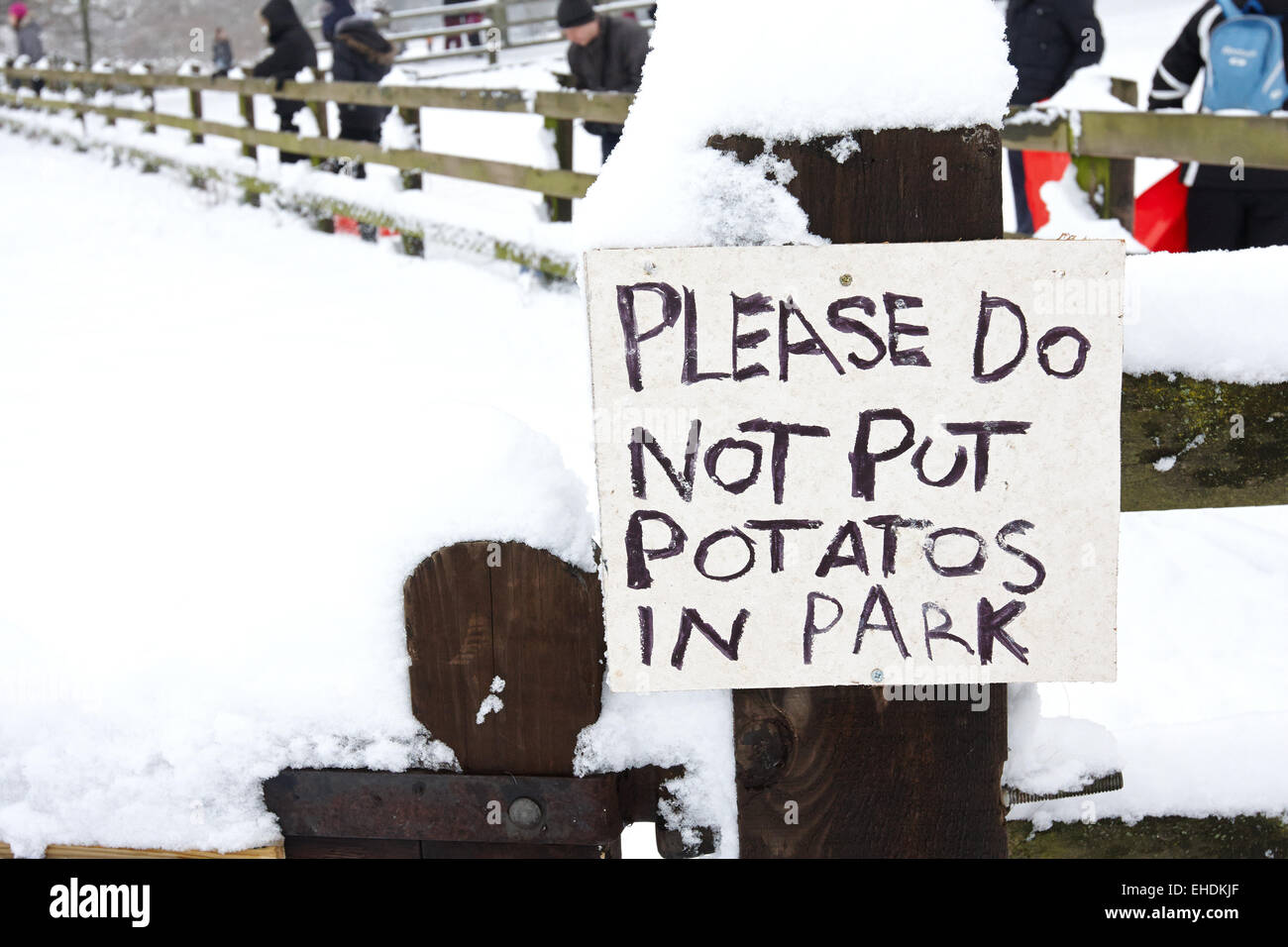 Sign reading Please Do Not Put Potatos In Park Stock Photo - Alamy