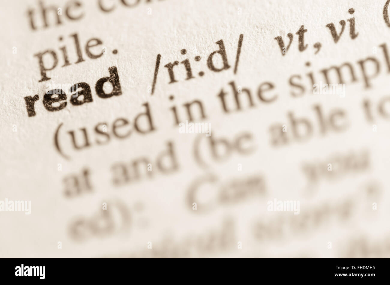 Definition of word read in dictionary Stock Photo - Alamy