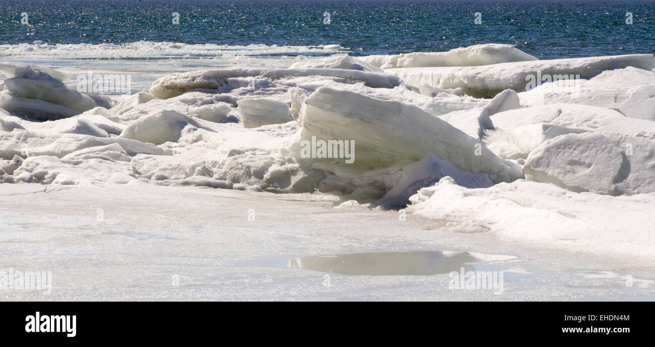Ice cold landscape hi-res stock photography and images - Alamy