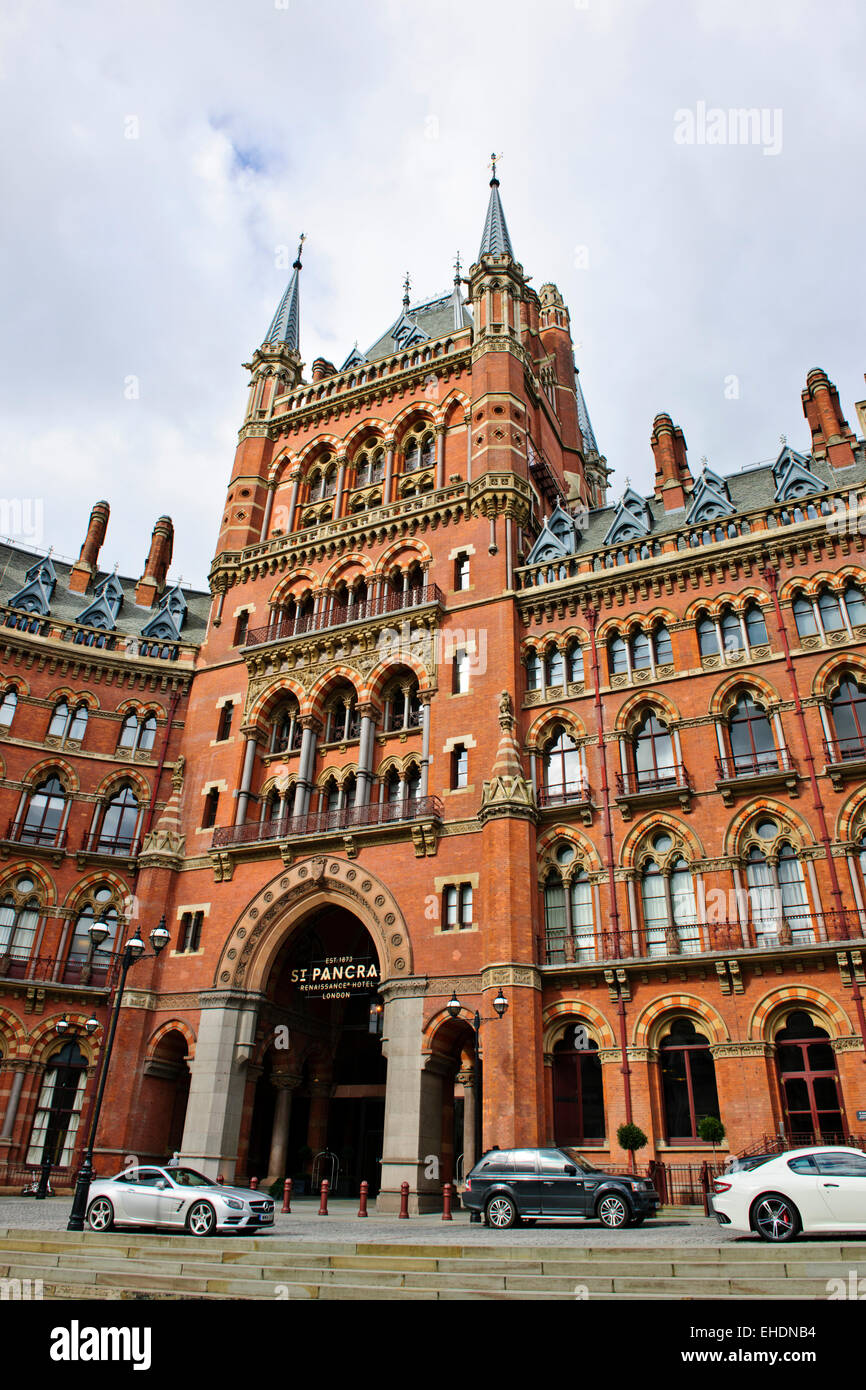 The complex was renovated and expanded from 2001-2007 at a cost of £800 ...