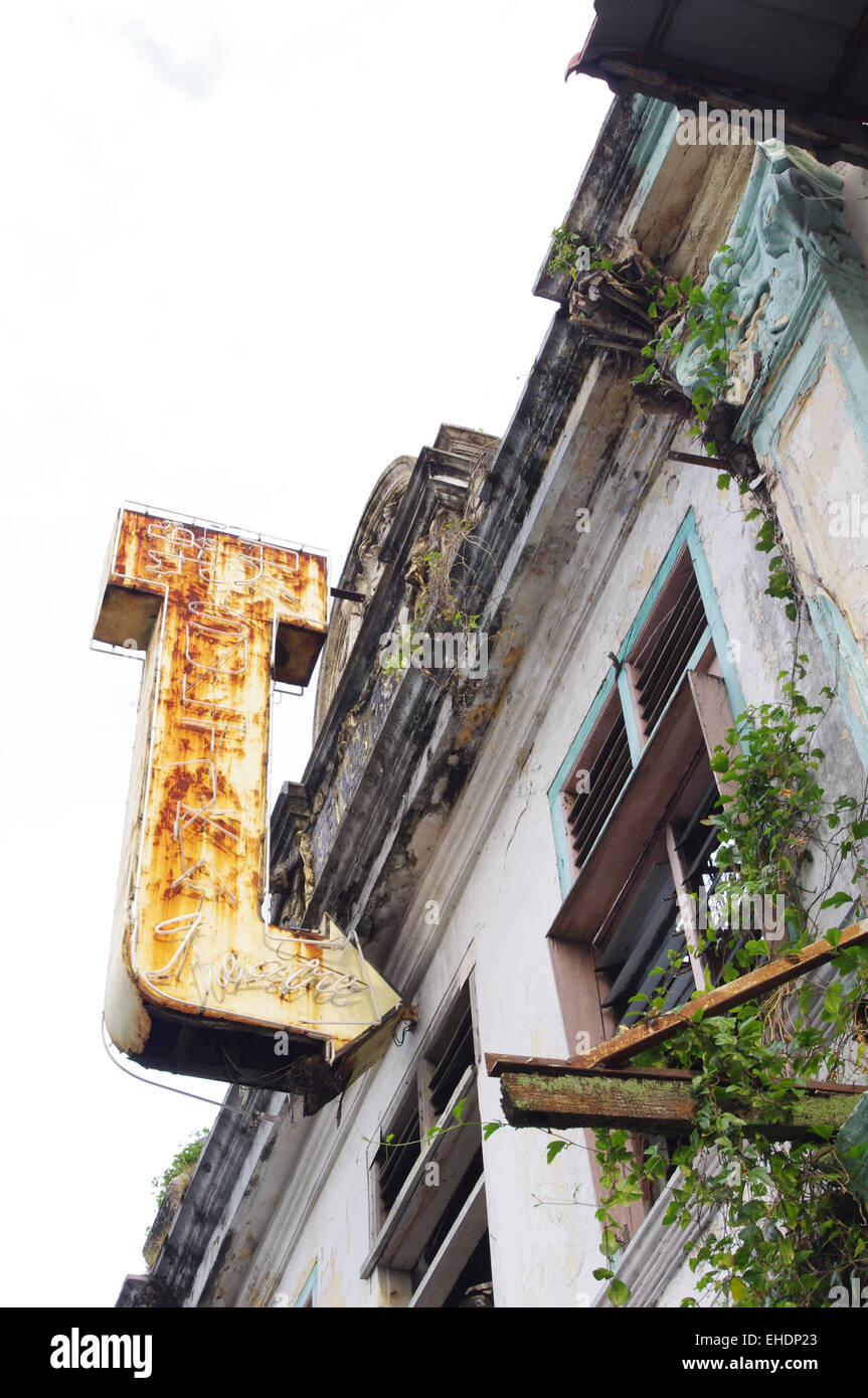 Spooky ruined buildings hi-res stock photography and images - Alamy