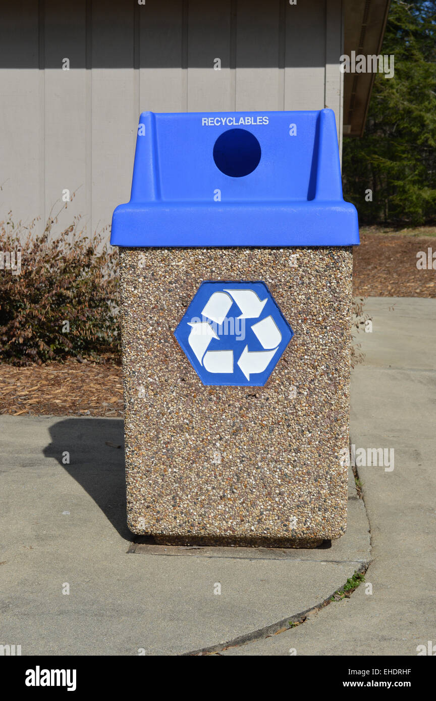 Recycling containers hi-res stock photography and images - Alamy