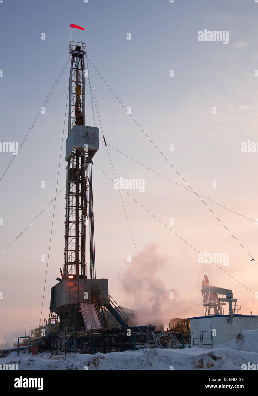 Drilling rig hi-res stock photography and images - Alamy