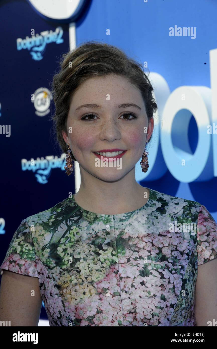 Dolphin Tale 2' world premiere at Regency Village Theater in Los ...