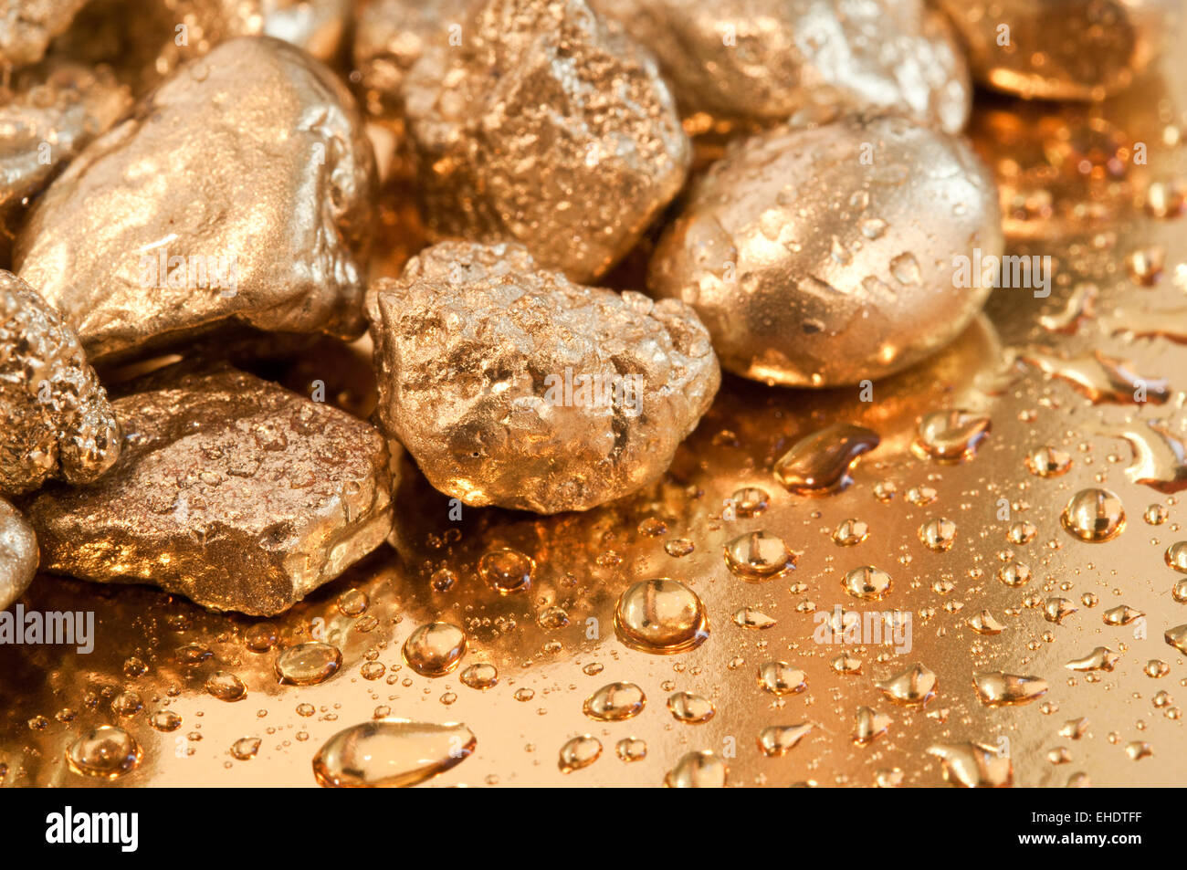 Nugget drop hi-res stock photography and images - Alamy