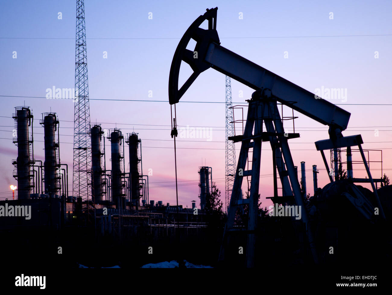 Pump platform hi-res stock photography and images - Alamy