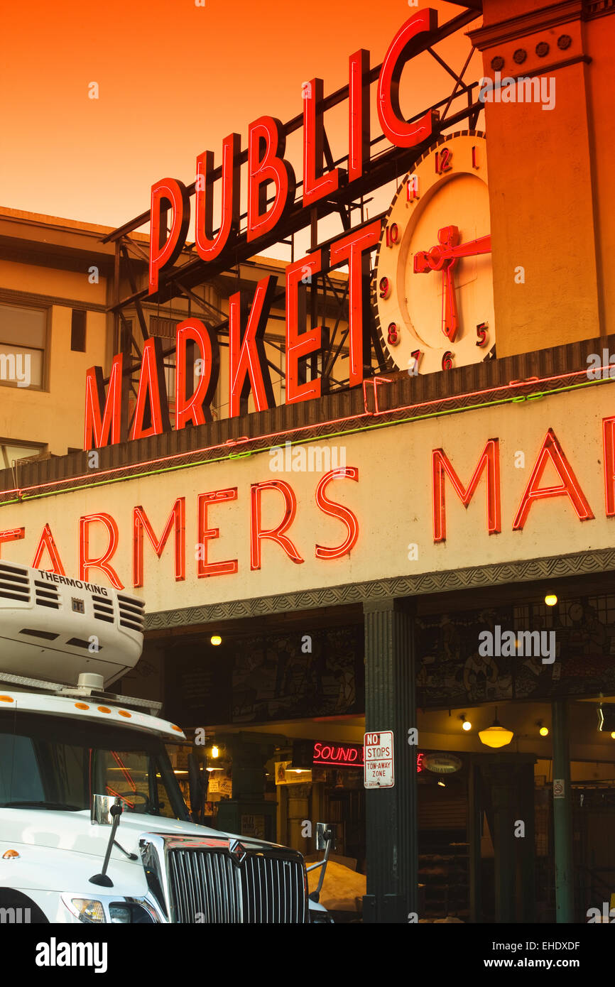 PIKE PLACE PUBLIC MARKET CENTER NEON SIGN SEATTLE WASHINGTON STATE USA ...