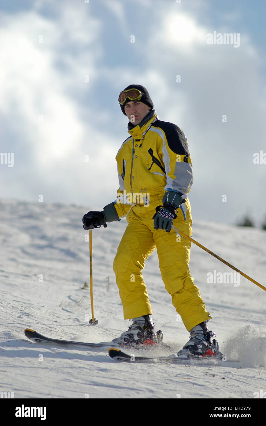 People riding down ski slope hi-res stock photography and images - Alamy
