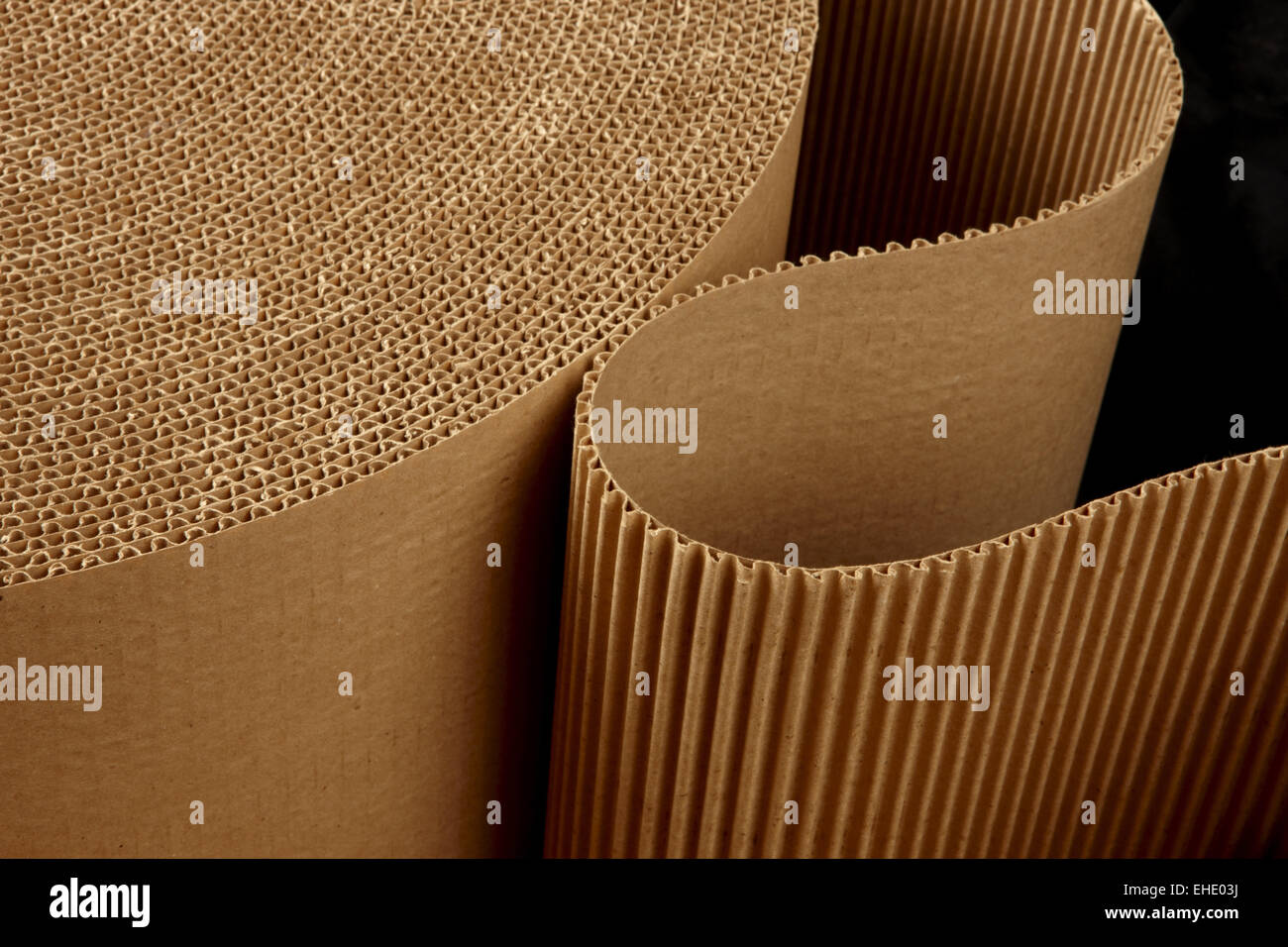 Roll of wavy corrugated Stock Photo - Alamy