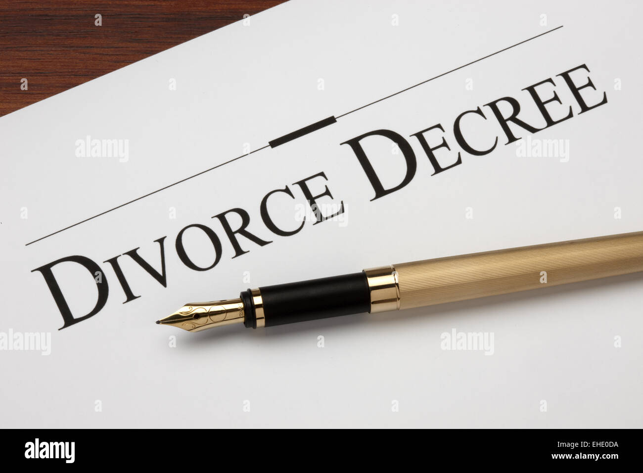 Divorce settlement hi-res stock photography and images - Alamy