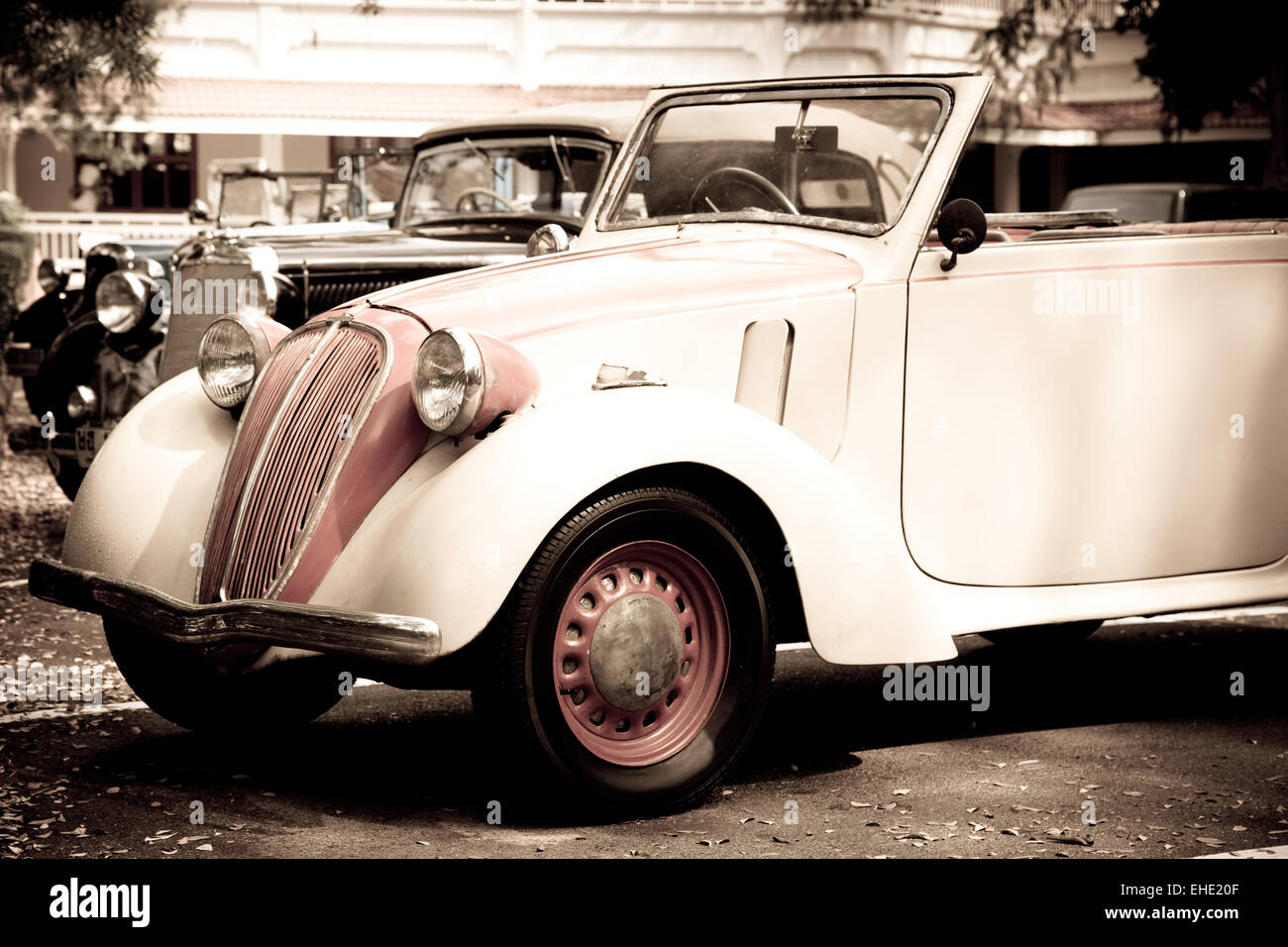 Retro cars hi-res stock photography and images - Alamy