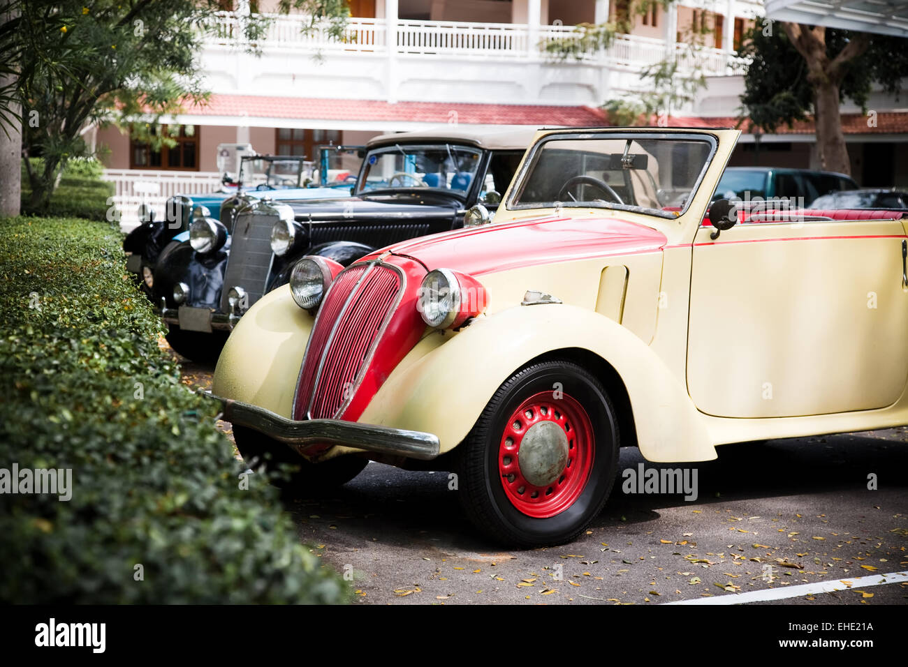 Retro cars hi-res stock photography and images - Alamy