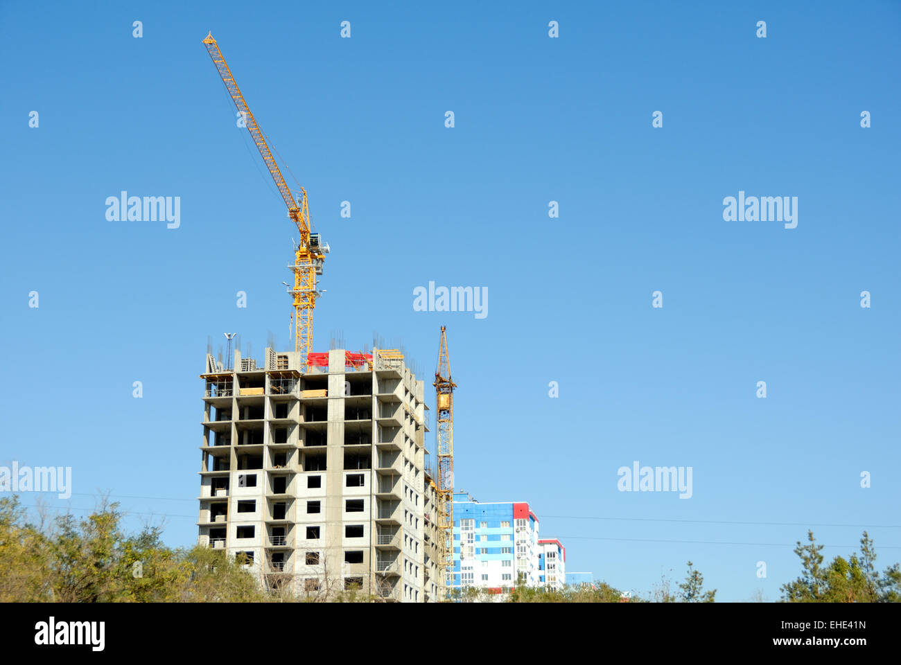 Construction of office building Stock Photo - Alamy