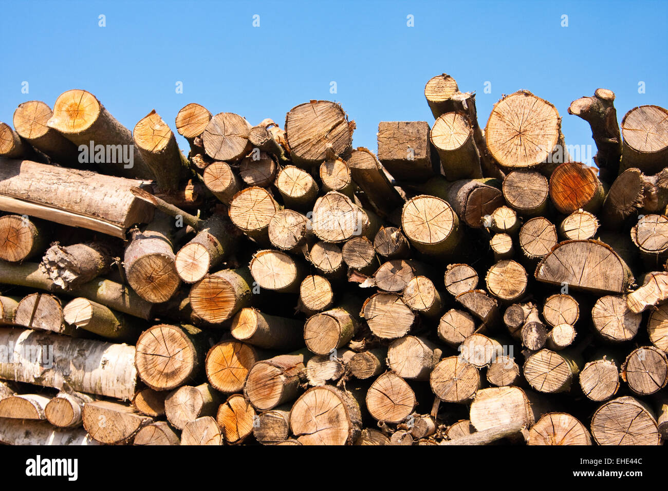 Holzstapel stapel holz stapel holz hi-res stock photography and images ...