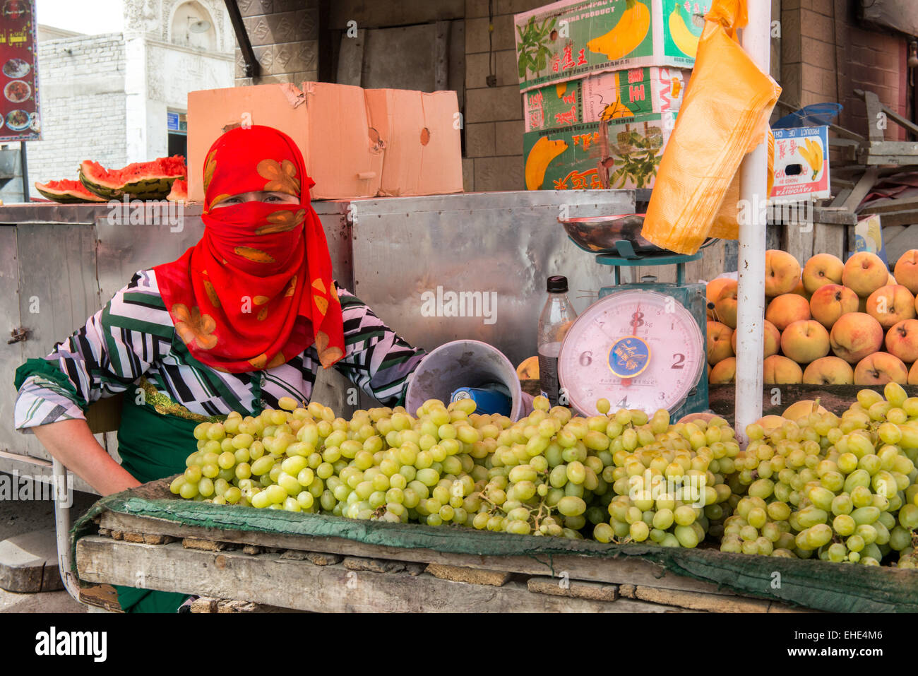 Desert grapes xinjiang hi-res stock photography and images - Alamy