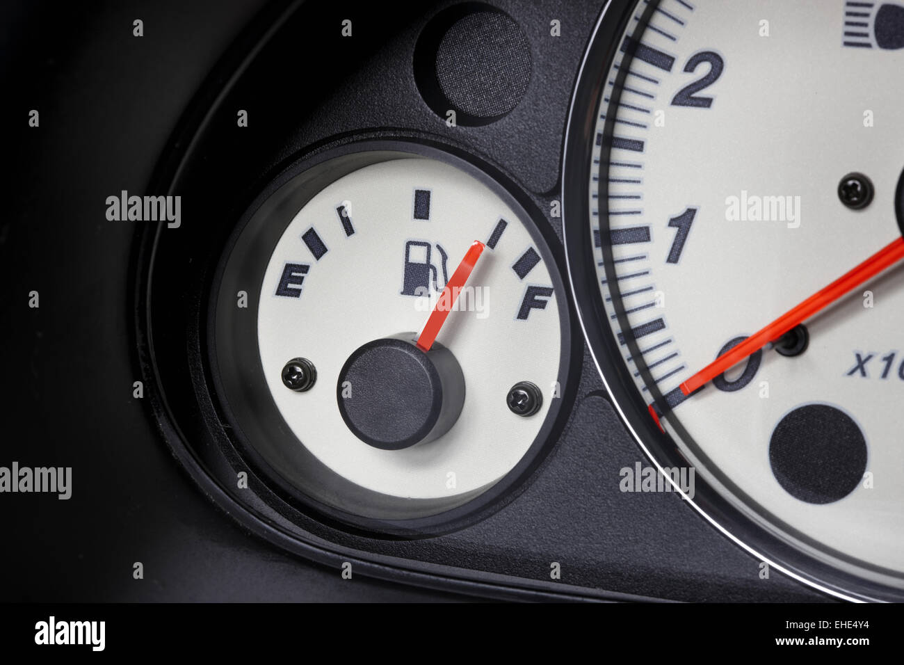Car fuel gauge hi-res stock photography and images - Alamy