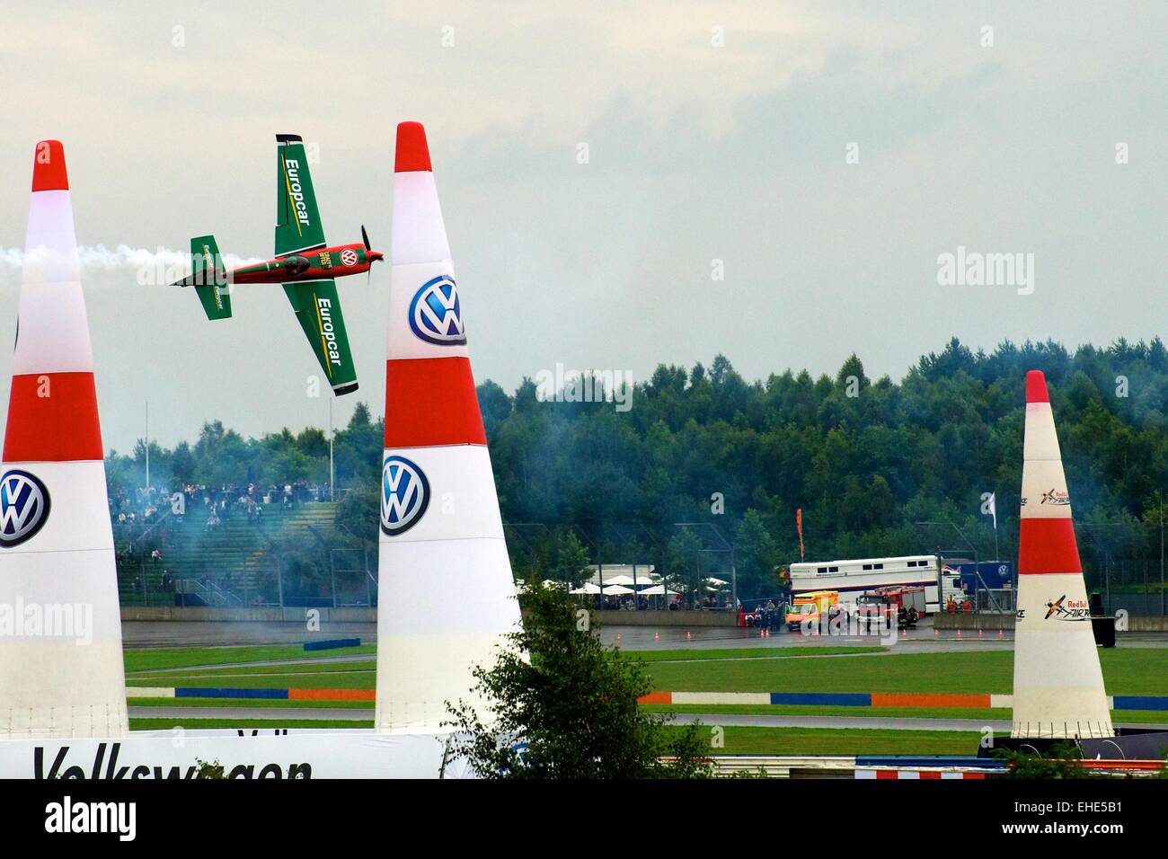 Red bull airrace hi-res stock photography and images - Alamy