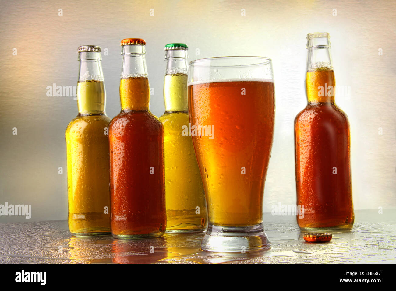Bottles backlight bar hi-res stock photography and images - Alamy