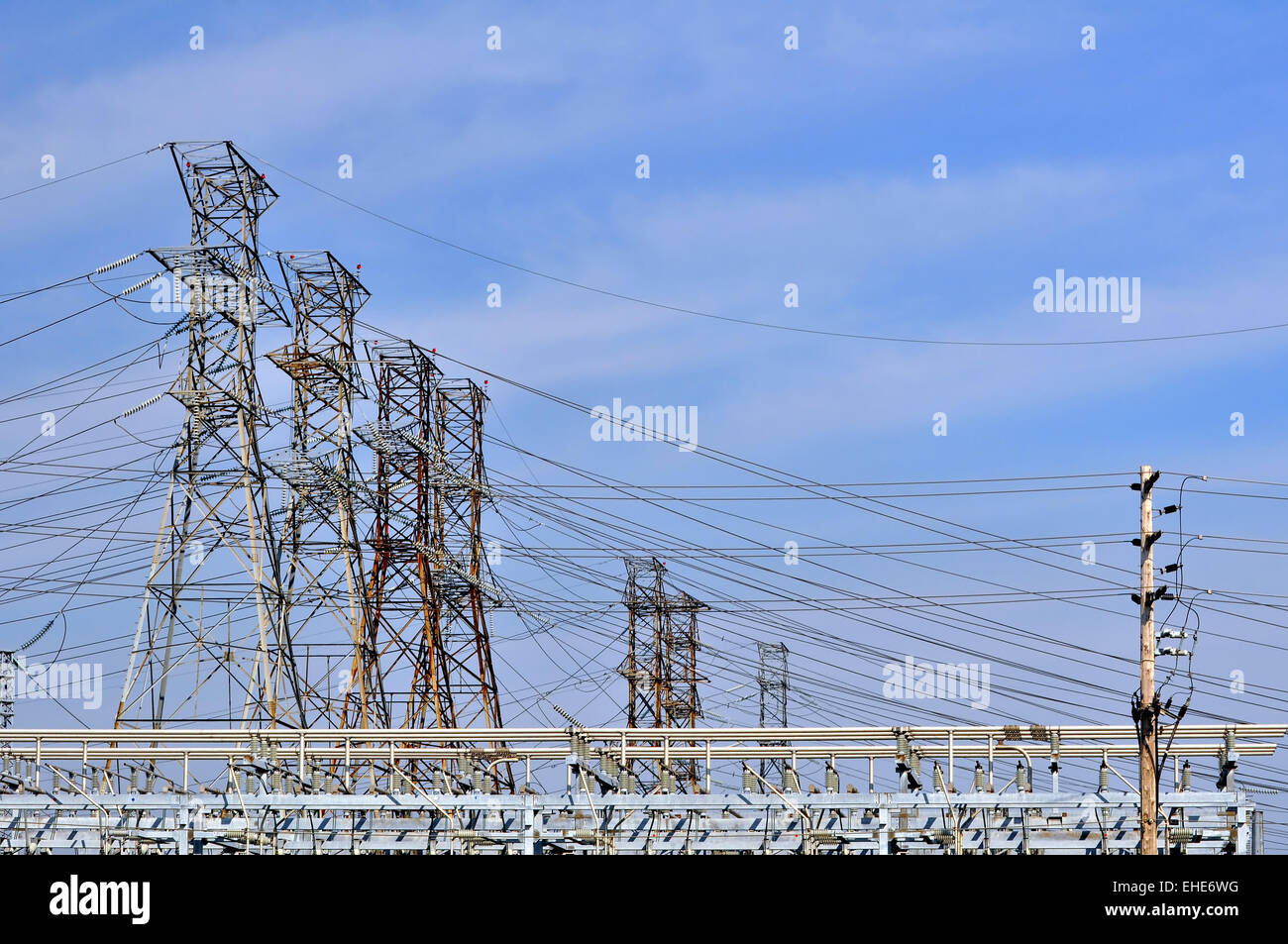 Electric towers hi-res stock photography and images - Alamy