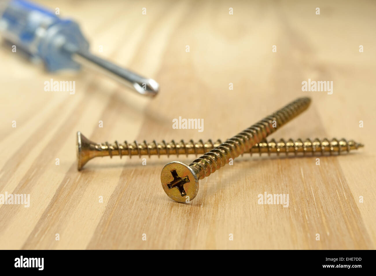 Screws and screwdriver Stock Photo - Alamy
