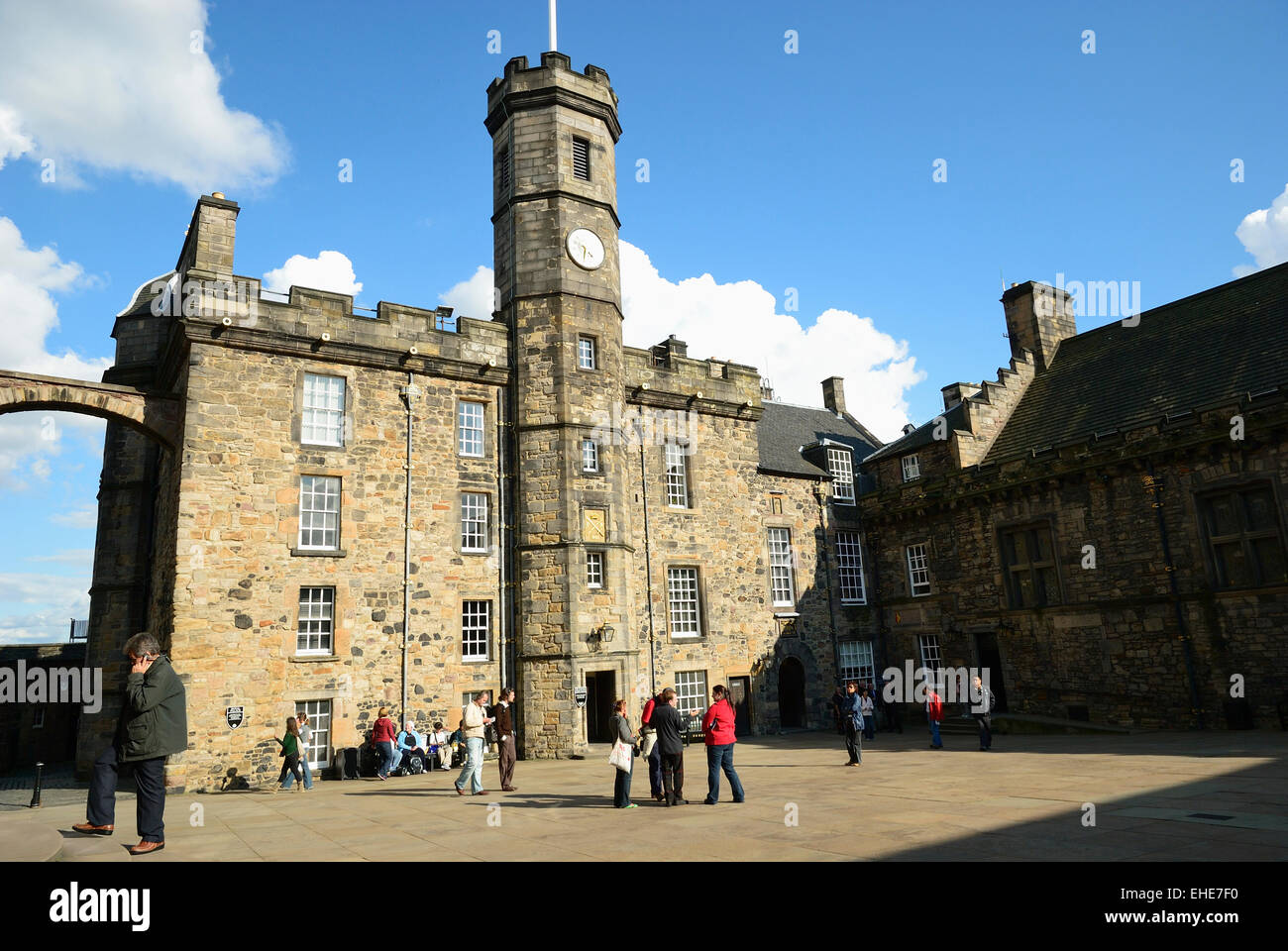 Edinburgh castle old royal palace hi-res stock photography and images ...