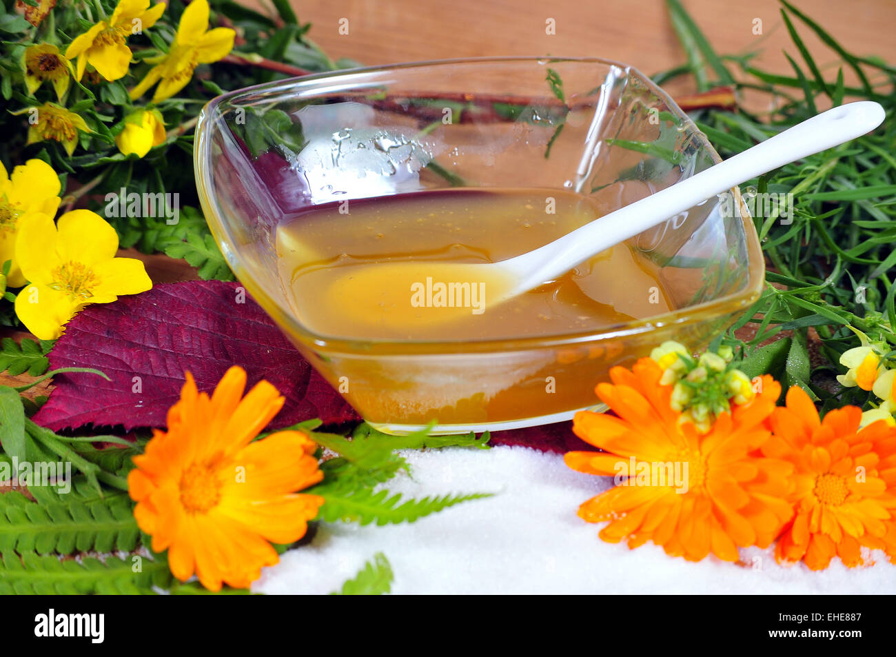 Bodysugaring hi-res stock photography and images - Alamy