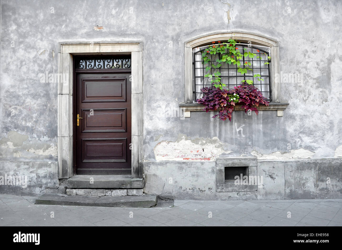 Simple old house facade Stock Photo - Alamy