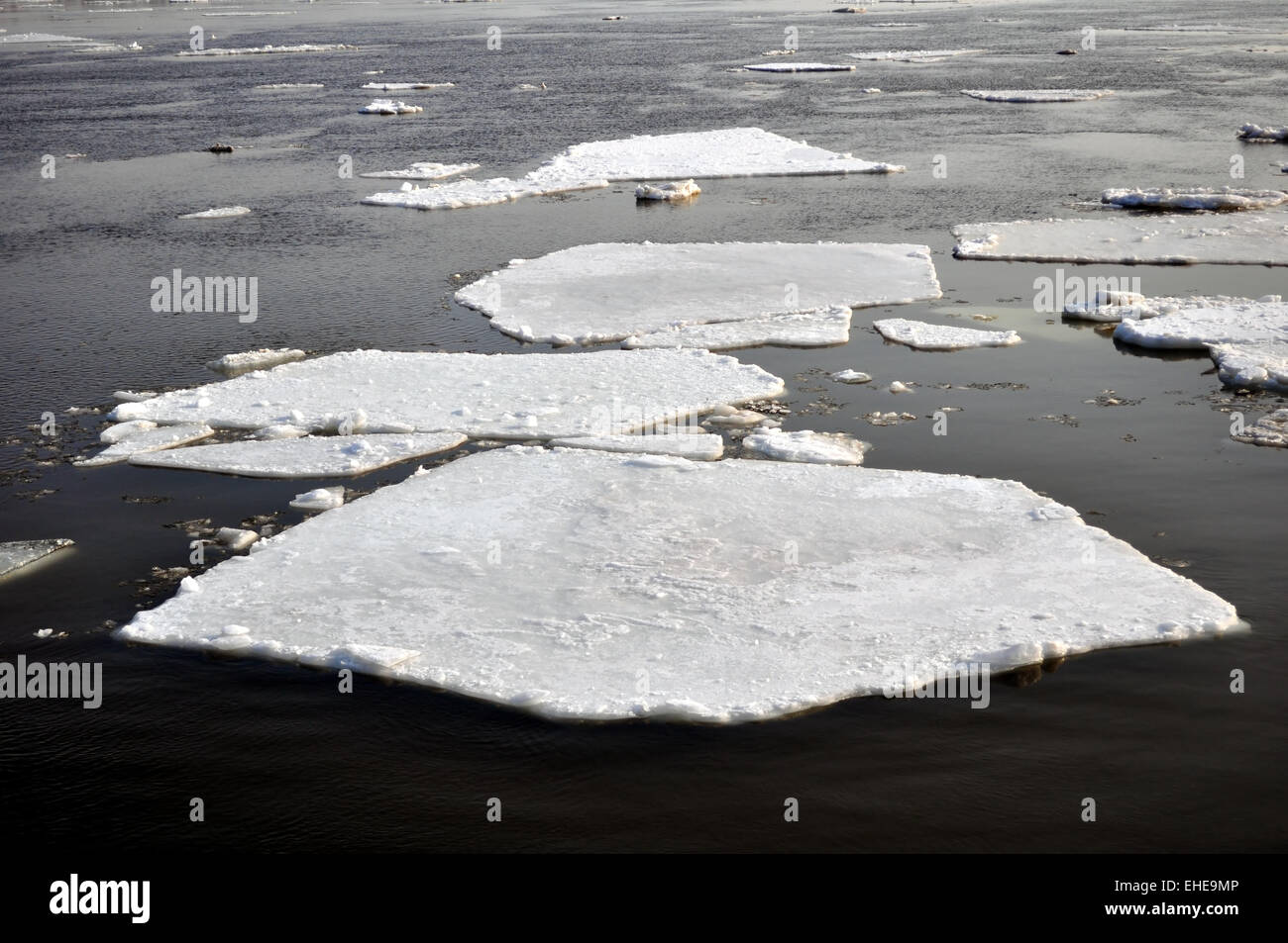 River blocks hi-res stock photography and images - Alamy