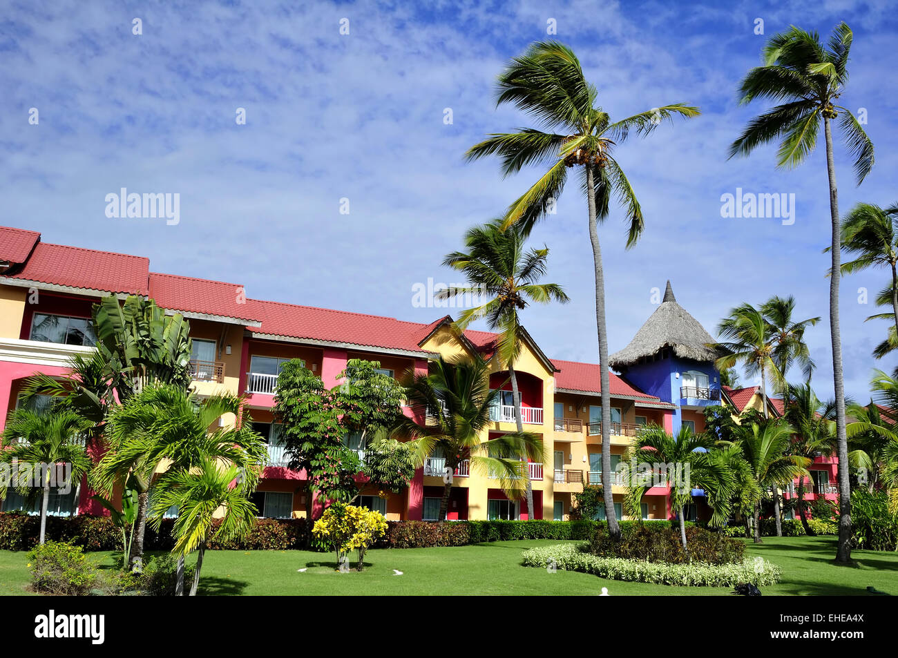 Tropical accomodation hi-res stock photography and images - Alamy