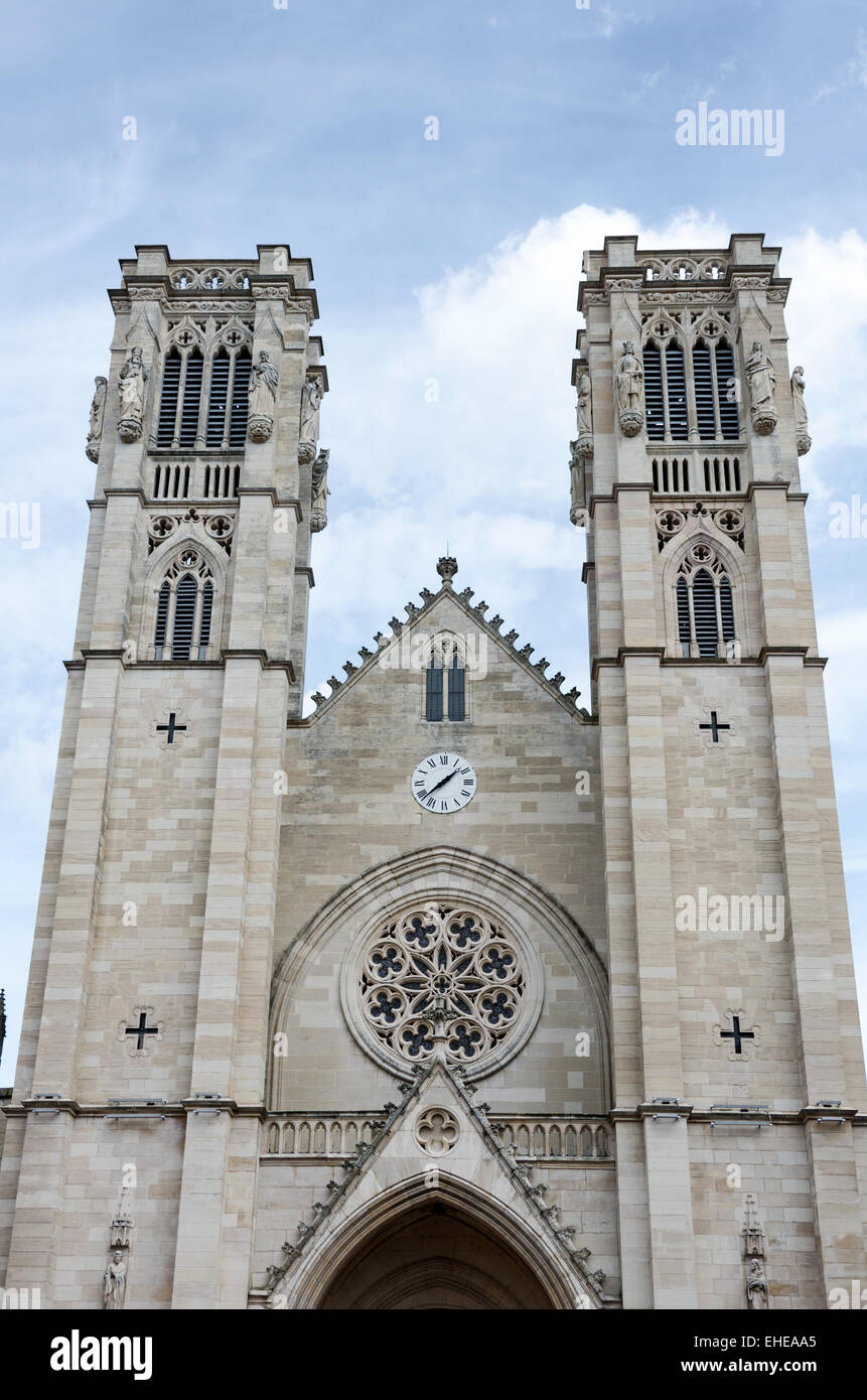 The 19th-century façade of Saint Vincent cathedral in Chalon-sûr-Saône ...