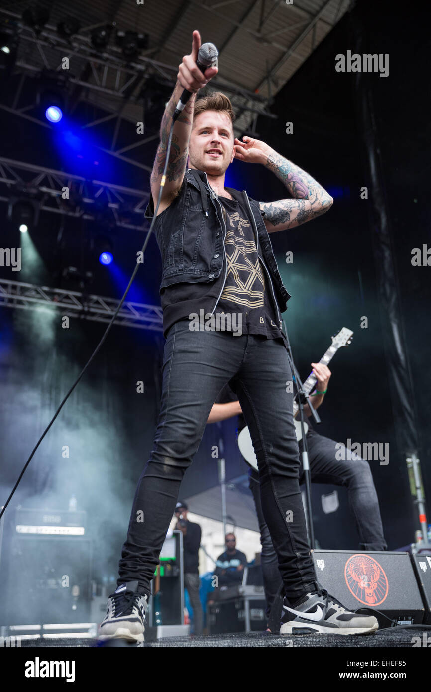 Daniel winter bates hi-res stock photography and images - Alamy