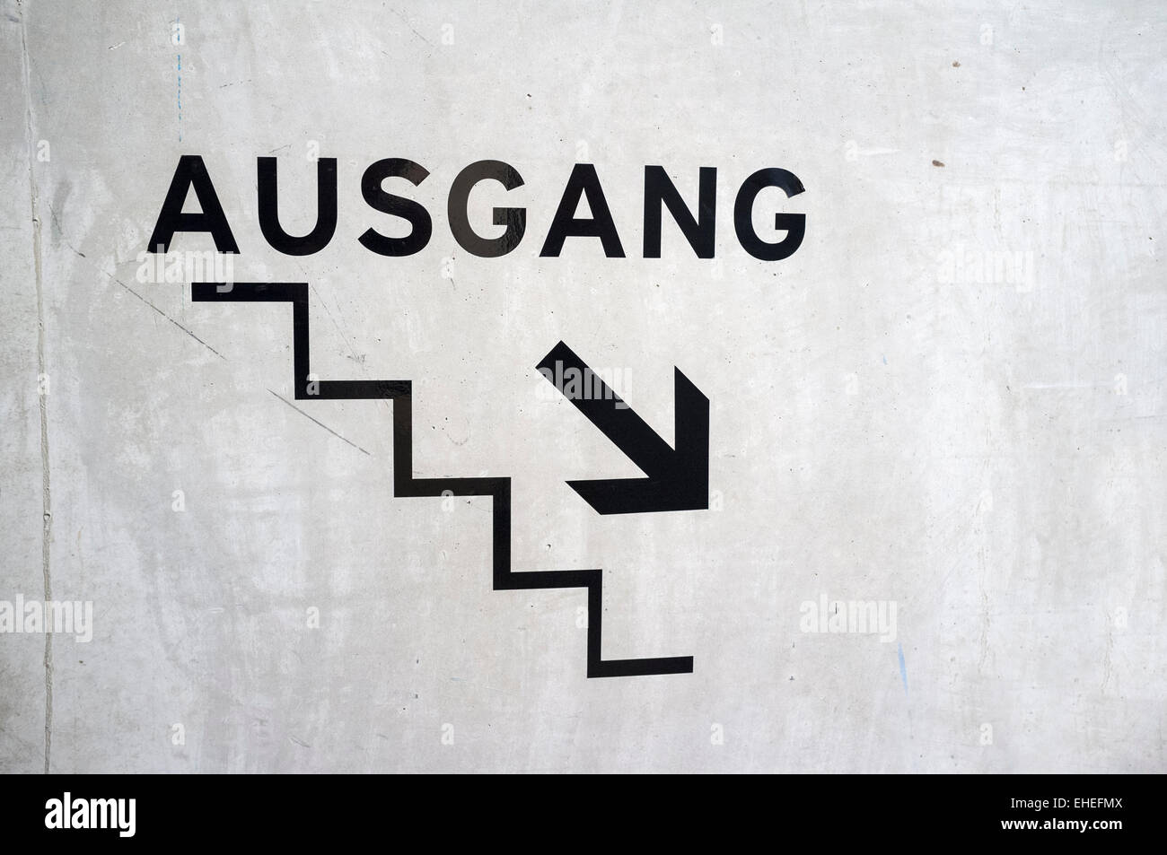 "Ausgang" -Exit sign in German pointing to stairs Stock Photo - Alamy
