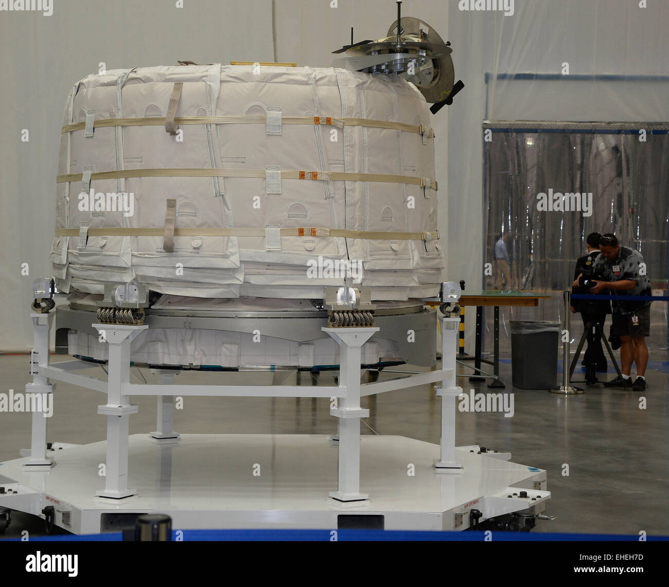 Bigelow expandable activity module hi-res stock photography and images ...