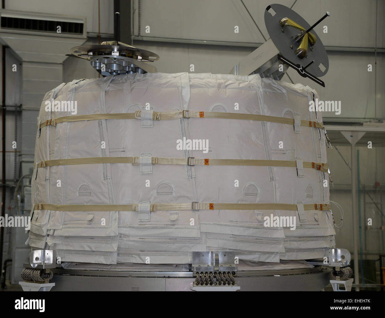 Module beam hi-res stock photography and images - Alamy