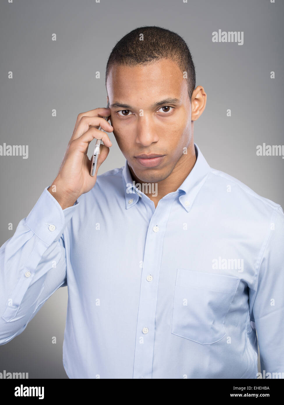 Male using iphone hi-res stock photography and images - Alamy