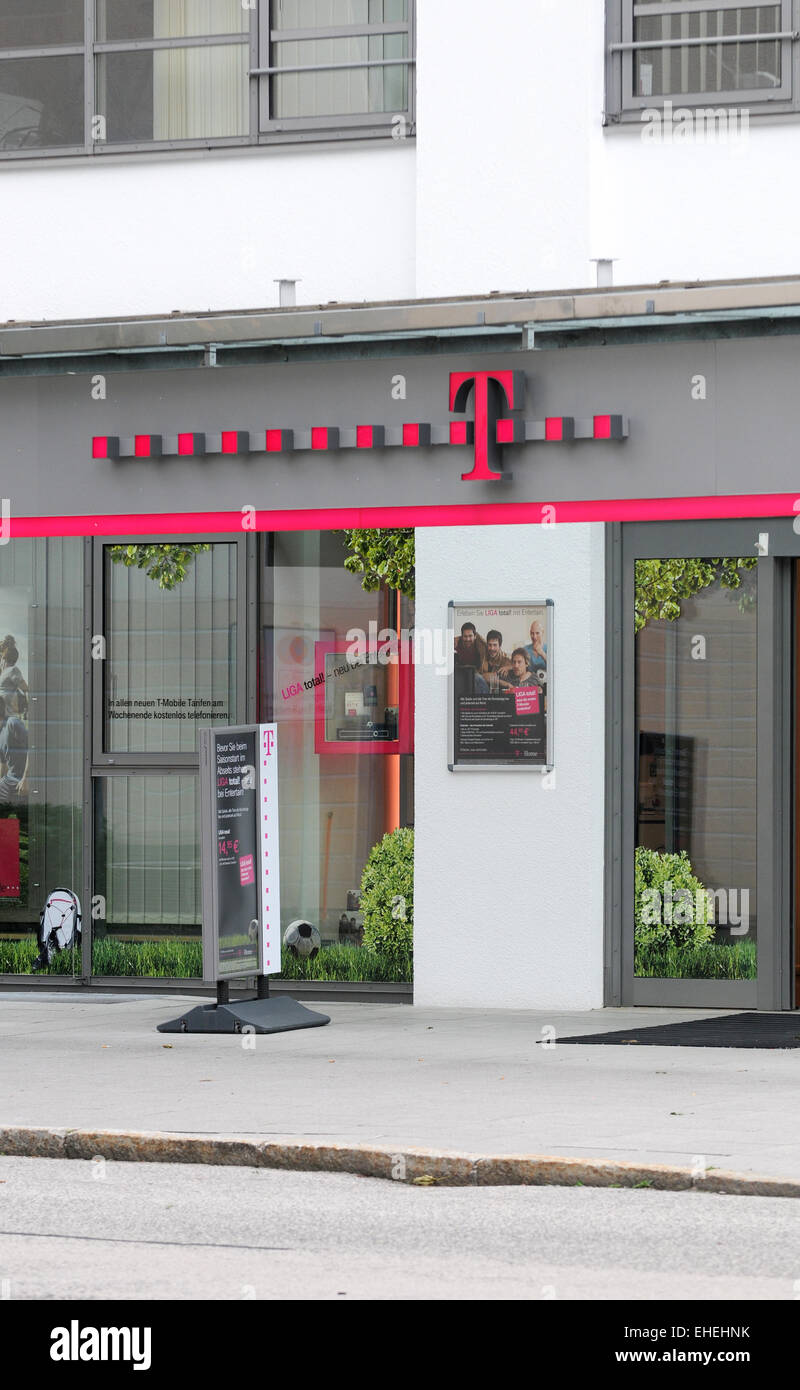 German Telekom Symbol High Resolution Stock Photography and Images - Alamy