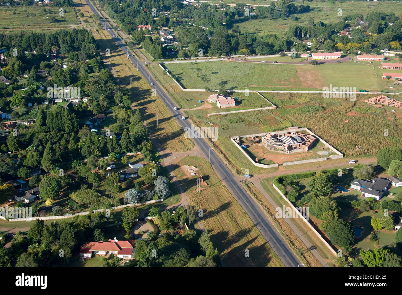 Low density housing hi-res stock photography and images - Alamy